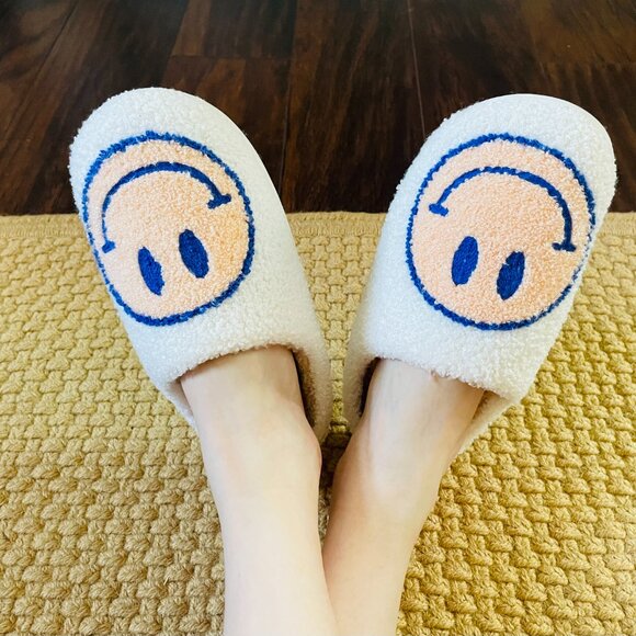 happy face | Shoes | Pinkblue Womens Smiley Face Indoor Slipperscomfy ...